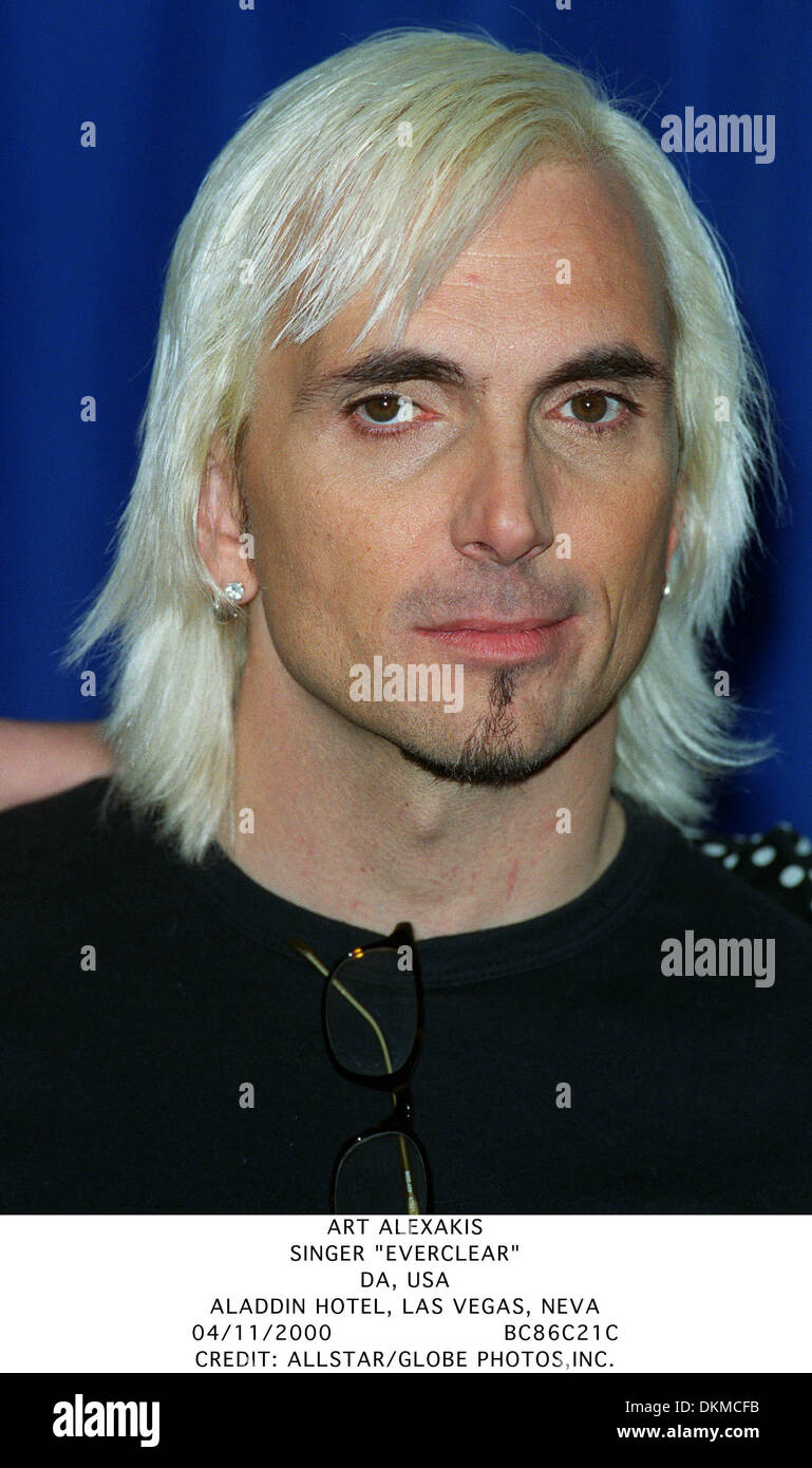 Nov. 4, 2000 - ALADDIN HOTEL, LAS VEGAS, NEVA - ART ALEXAKIS.SINGER ...