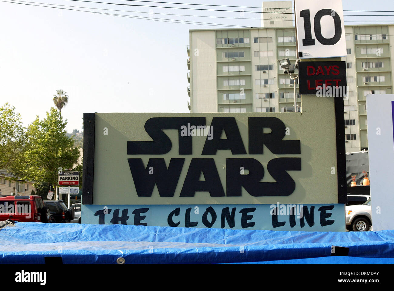 Star wars fans queue cinema hi-res stock photography and images - Alamy