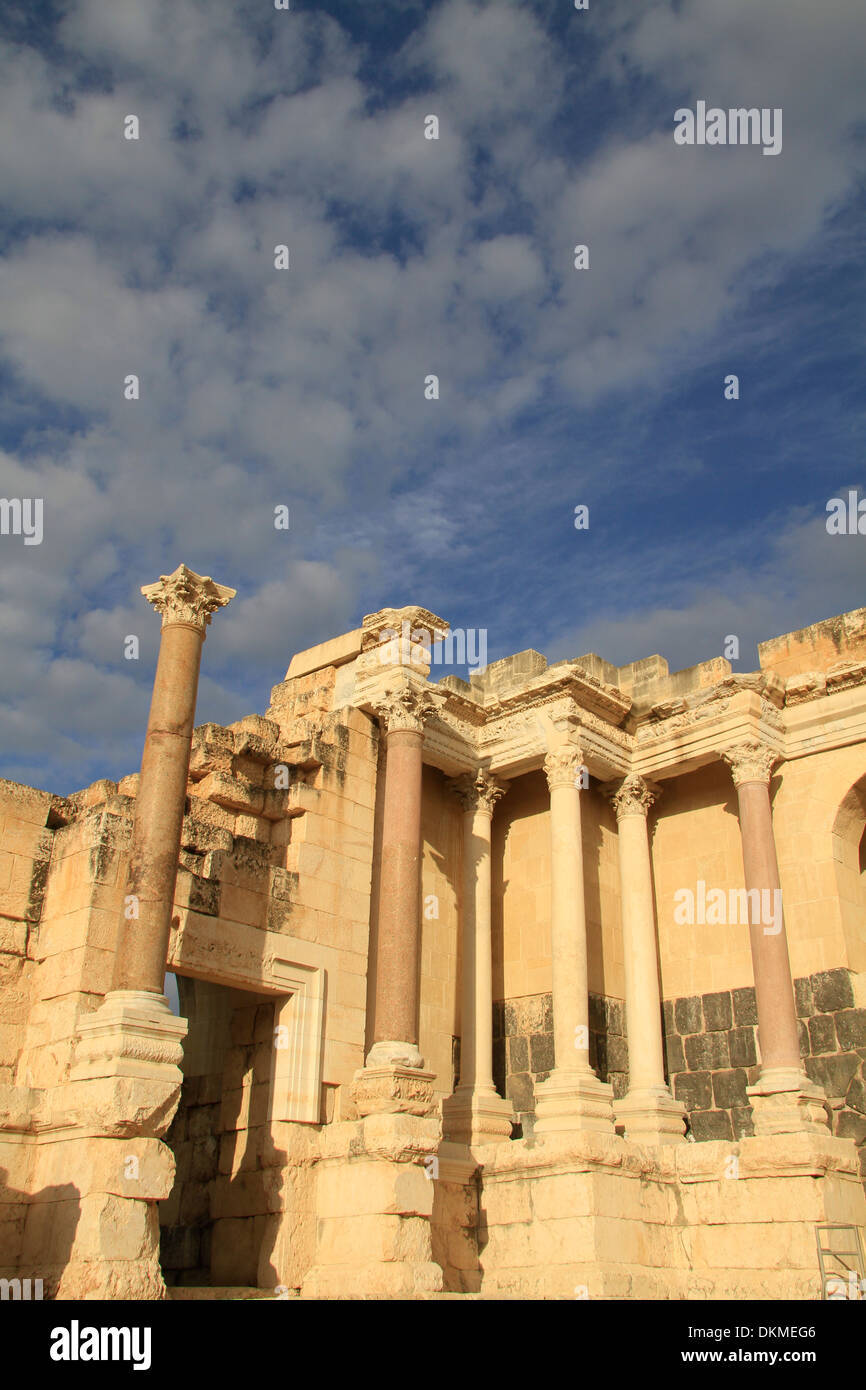 Beth Shean, the Roman theater of Scythopolis Stock Photo - Alamy