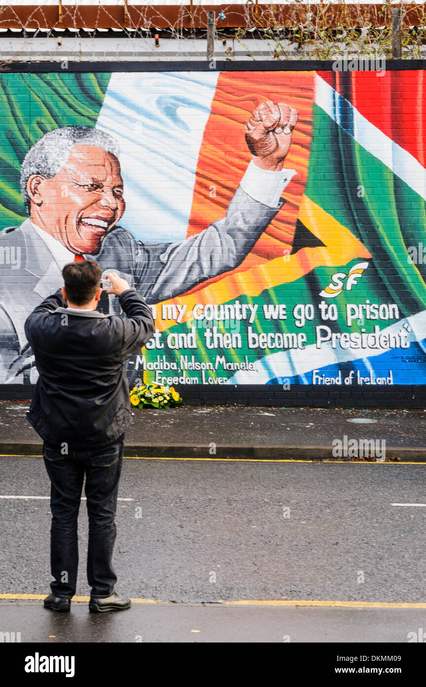 Nelson mandela mural painting hi-res stock photography and images - Alamy