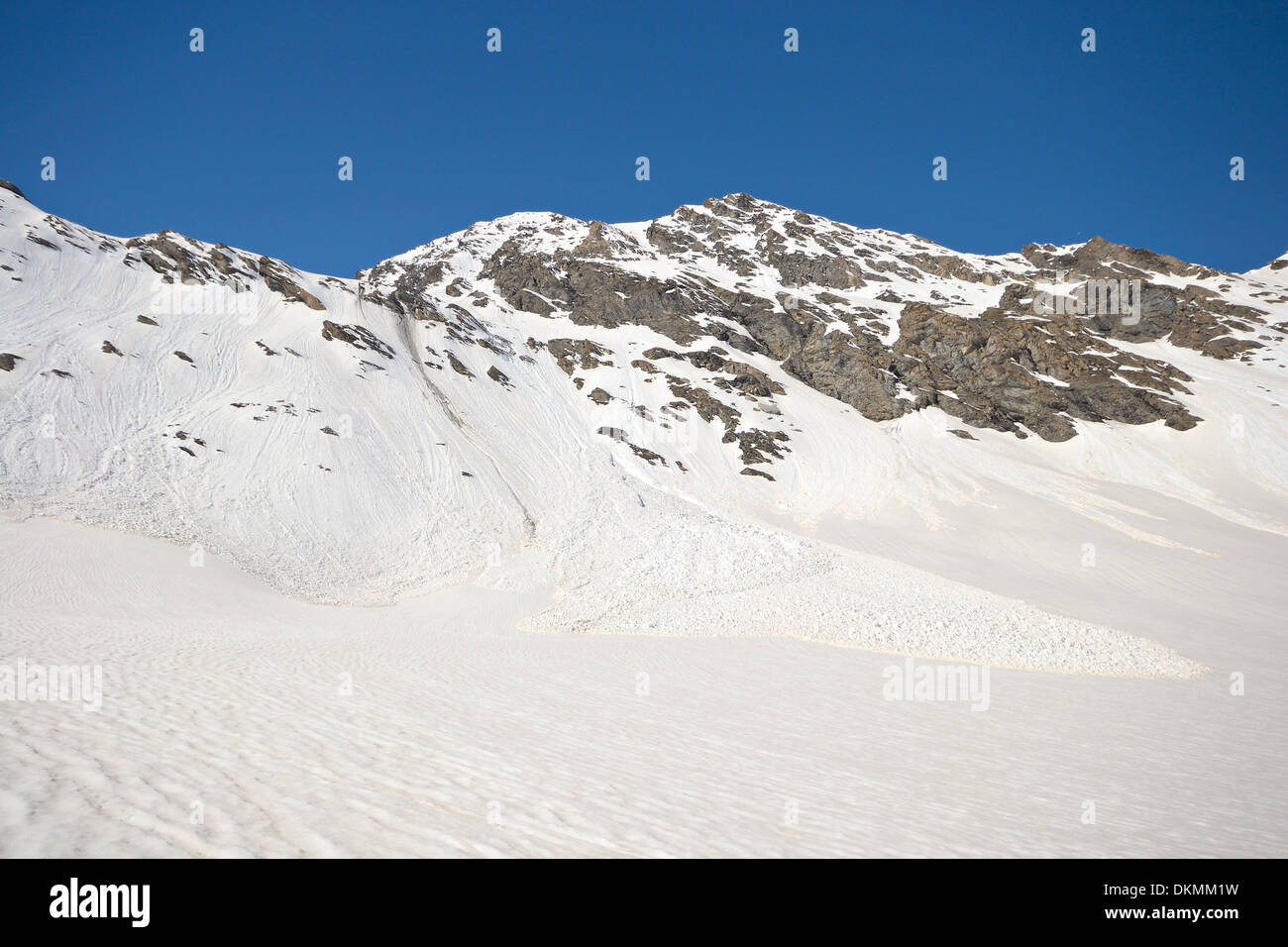 High mountain background hi-res stock photography and images - Alamy