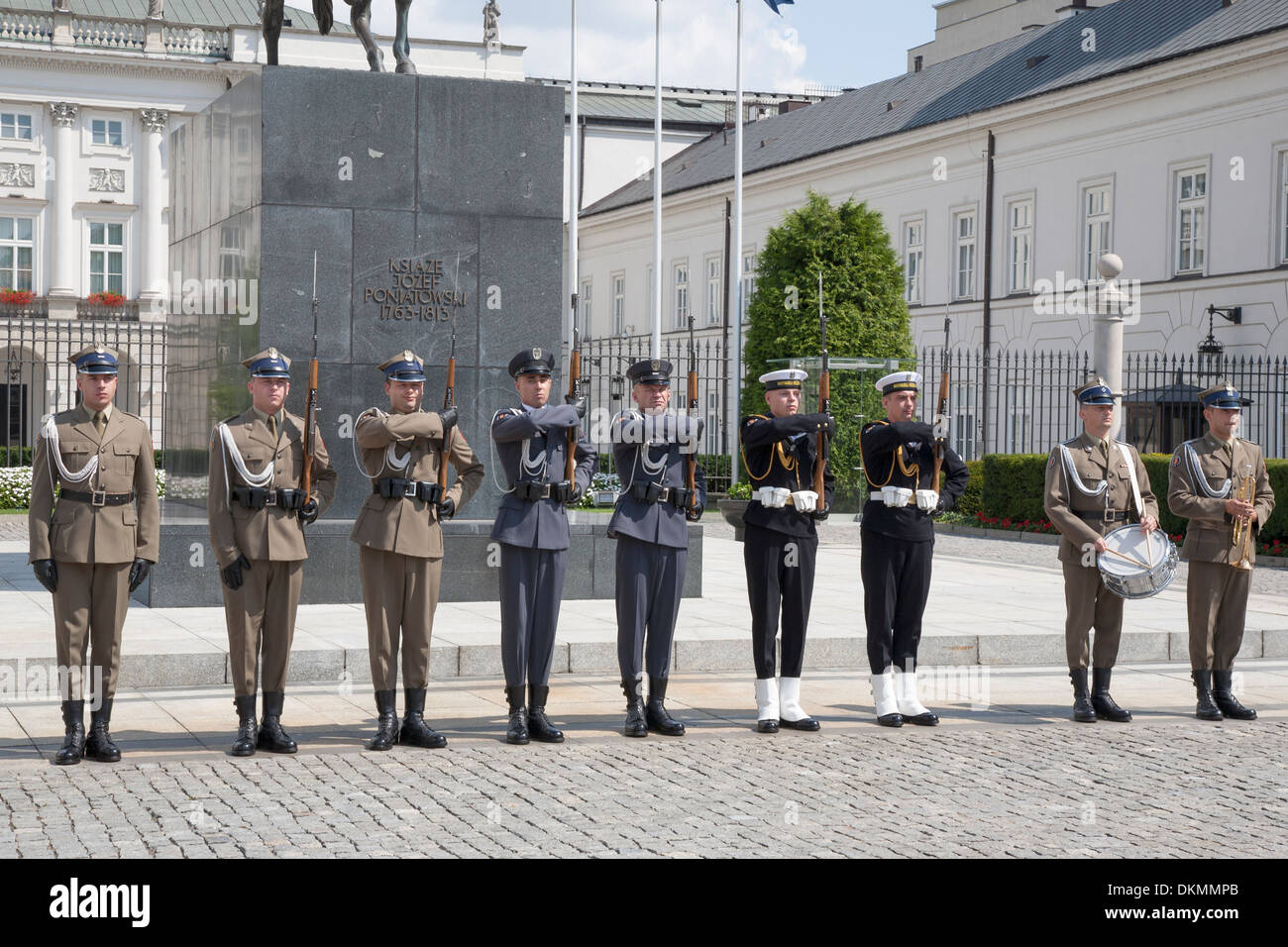Changing of the Guard at the Presidential Palace in Warsaw, Poland ...