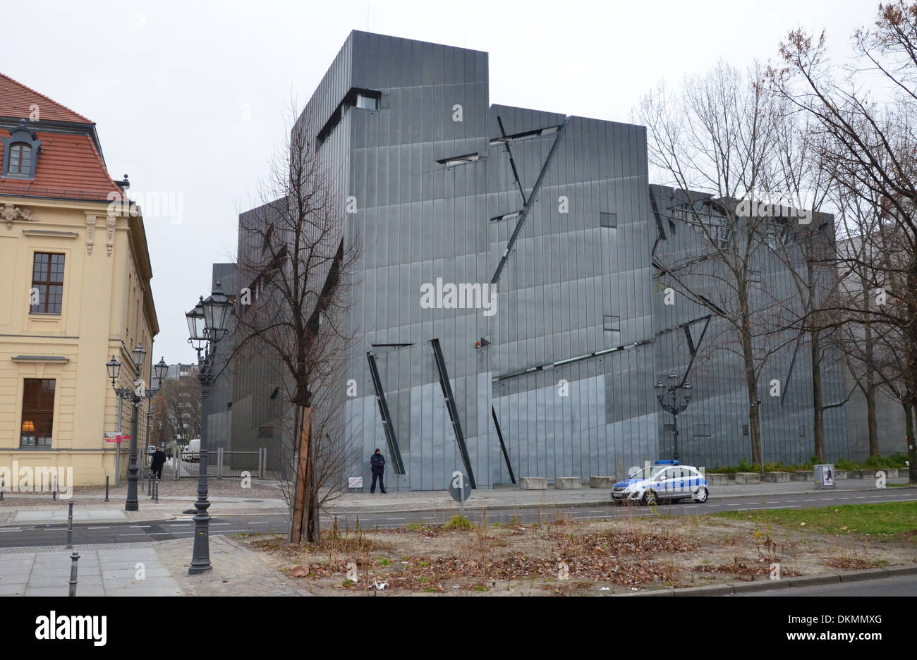 Berlin, Jewish Museum, by the architect Daniel Libeskind Stock Photo ...