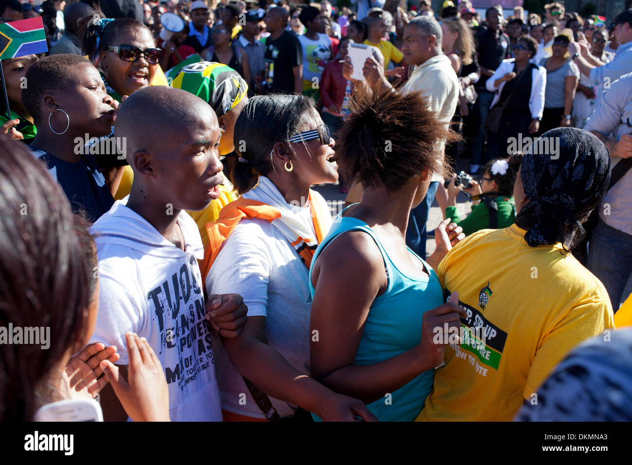 Cape Town, South Africa . 06th Dec, 2013. South Africans gathered at ...
