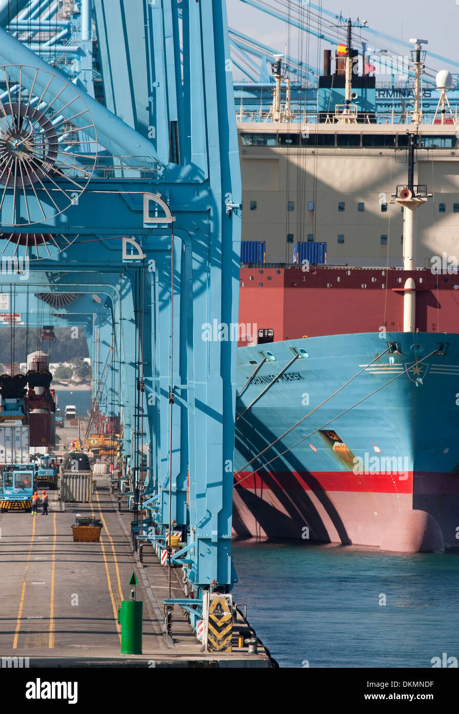 Apm terminals hi-res stock photography and images - Alamy