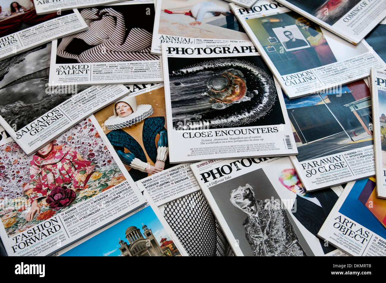 Photography magazine hi-res stock photography and images - Alamy