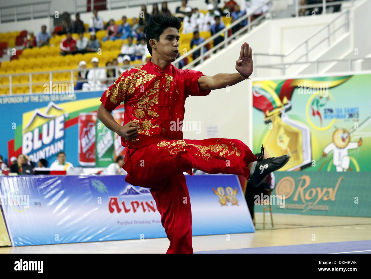Nay Pyi Taw, Myanmar . 07th Dec, 2013. Myanmar's athlete Thu Ya Soe ...