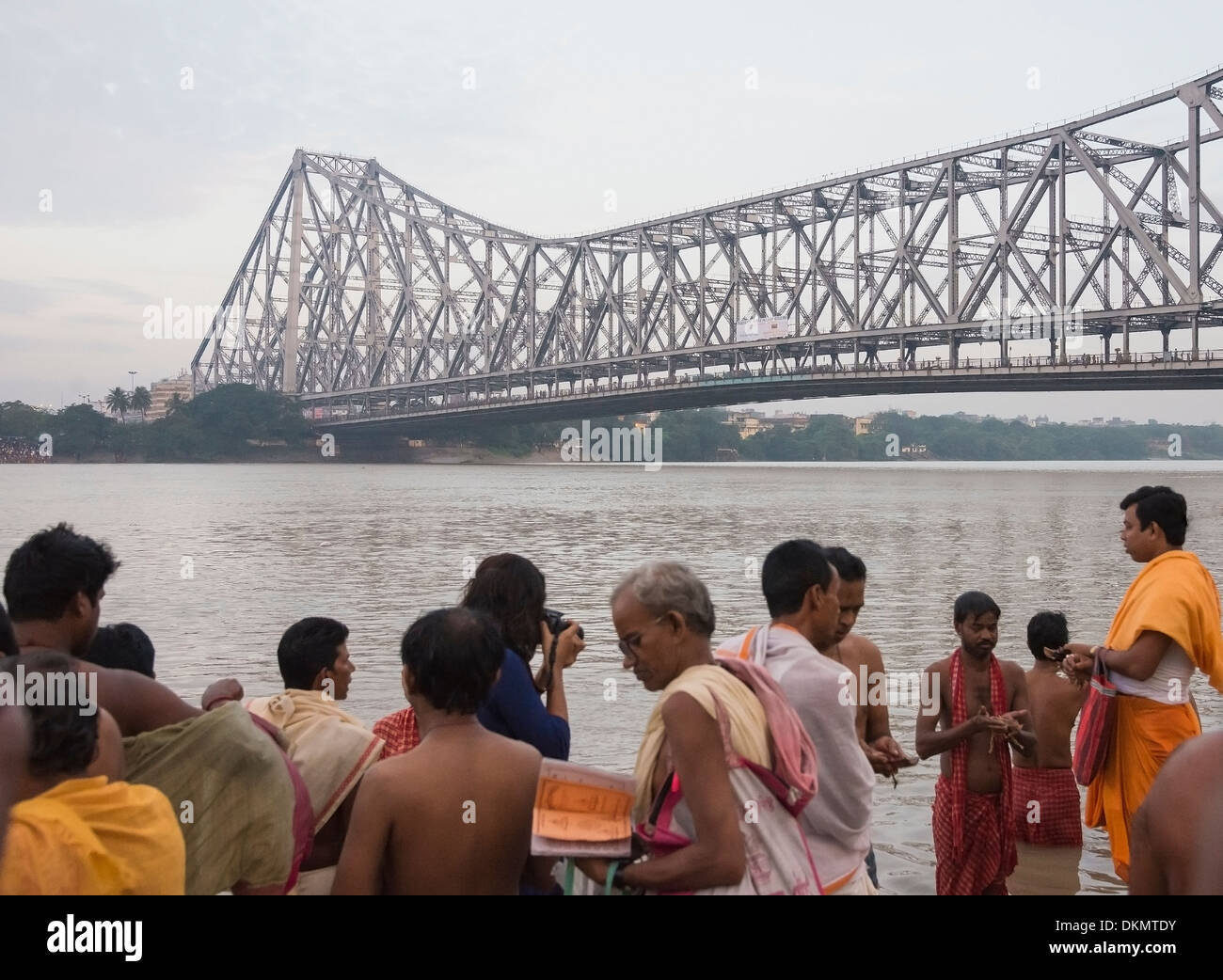New howrah bridge hi-res stock photography and images - Alamy
