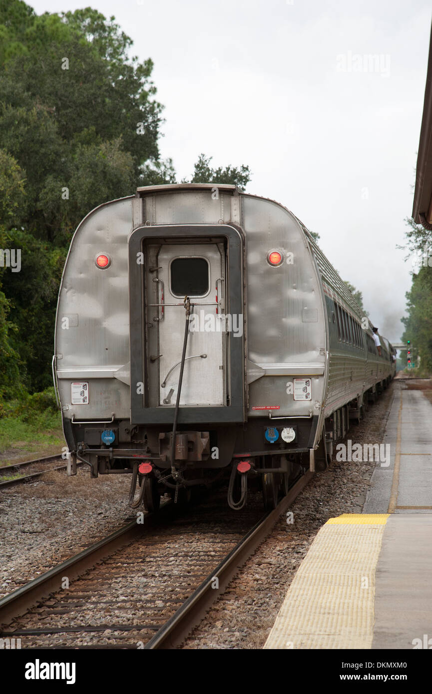 End of train tracks hi-res stock photography and images - Alamy
