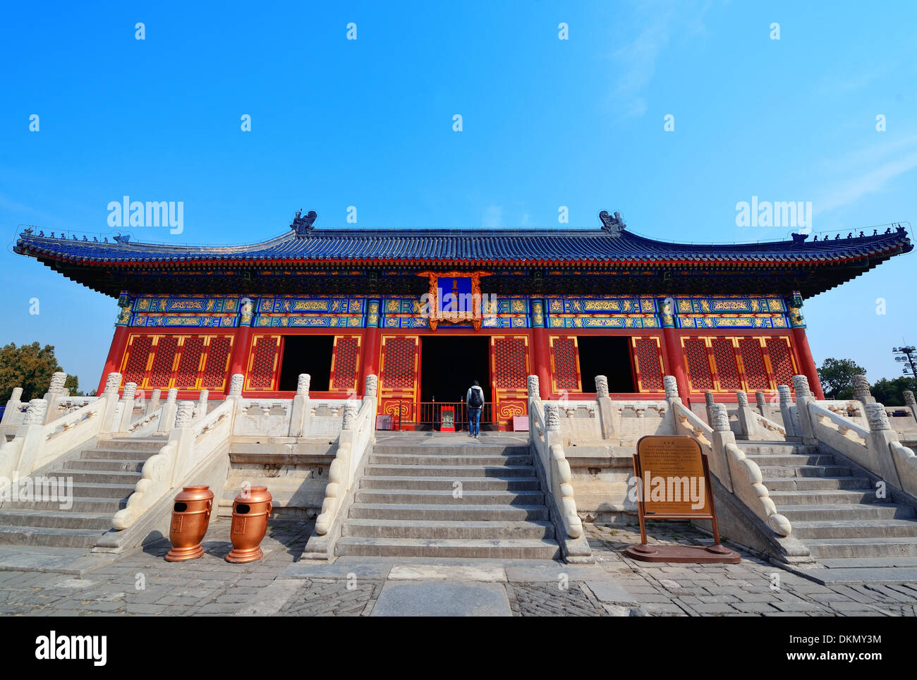 Chinese architecture in temple hi-res stock photography and images - Alamy