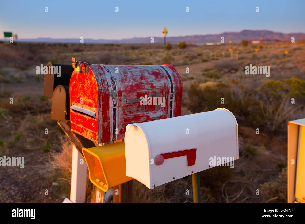American mail boxes hi-res stock photography and images - Alamy