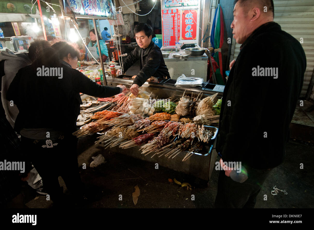Traditional shanghainese cuisine hi-res stock photography and images ...