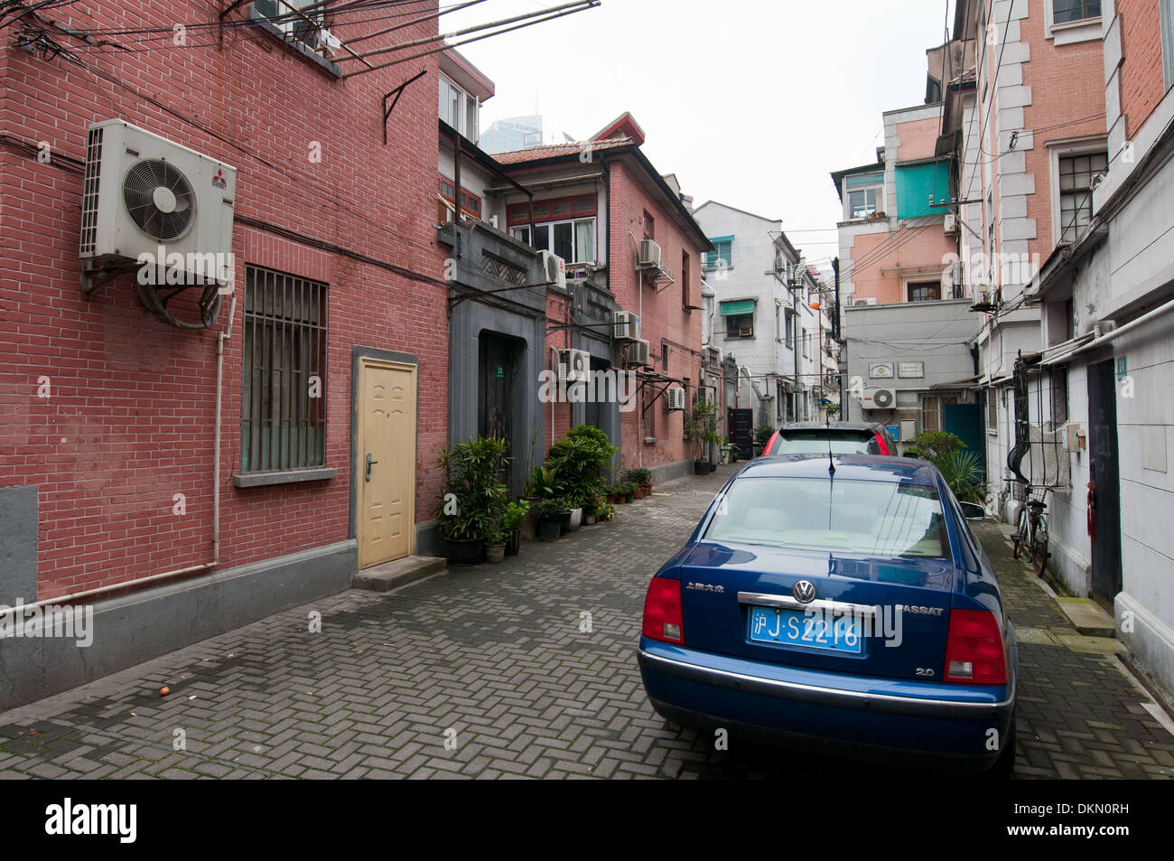 traditional Shanghainese architectural style area - Shikumen - combine ...