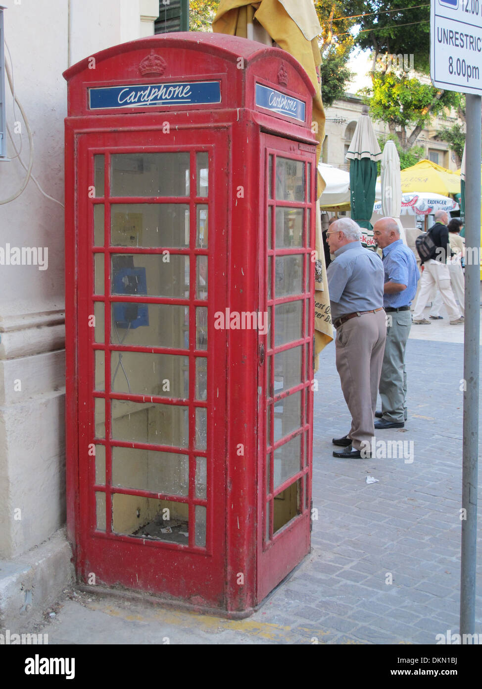 Traditional english red phone booth in Malta island Stock Photo - Alamy