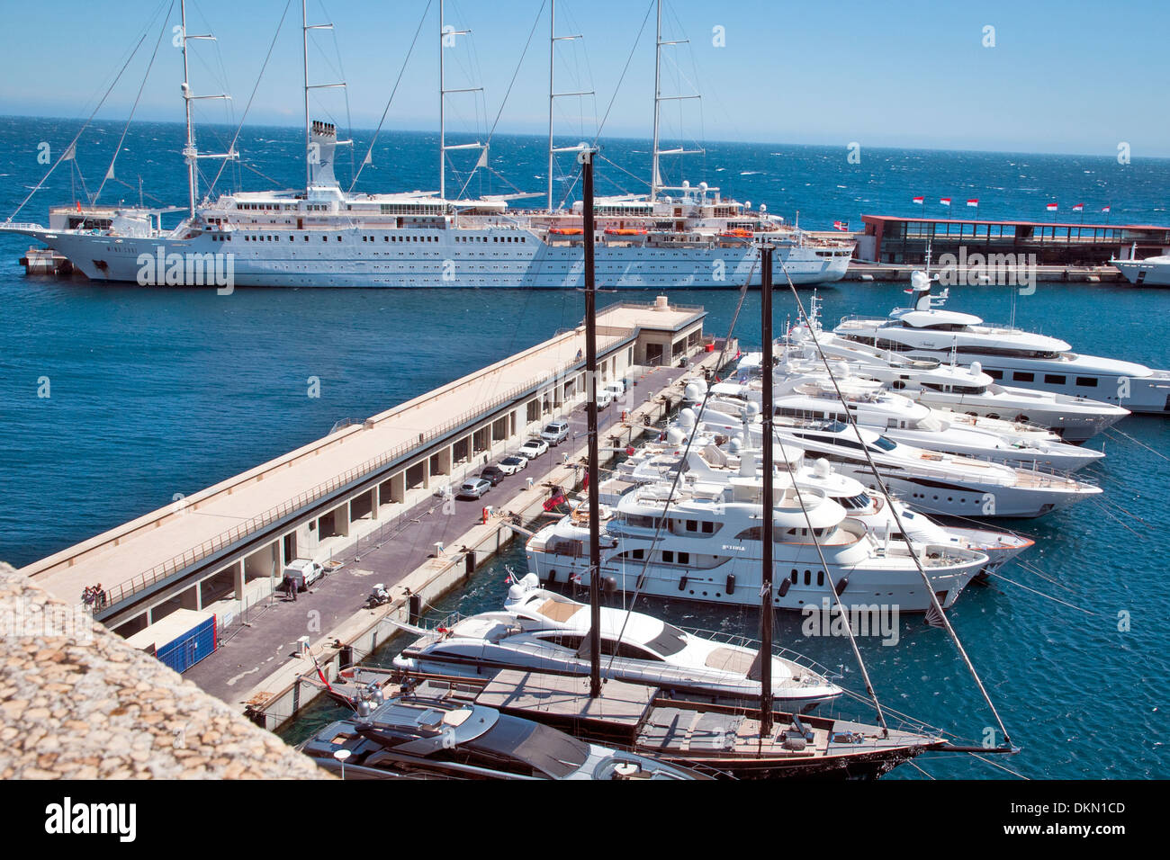 Mooring line for yachts, Monaco, sovereign city-state, French Riviera ...