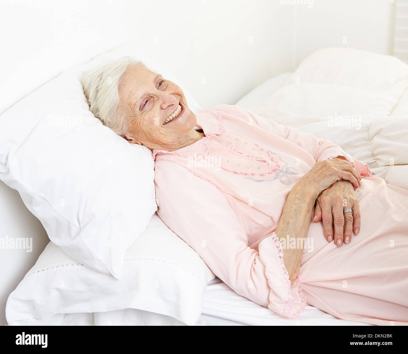 Old bedridden senior woman in hi-res stock photography and images - Alamy