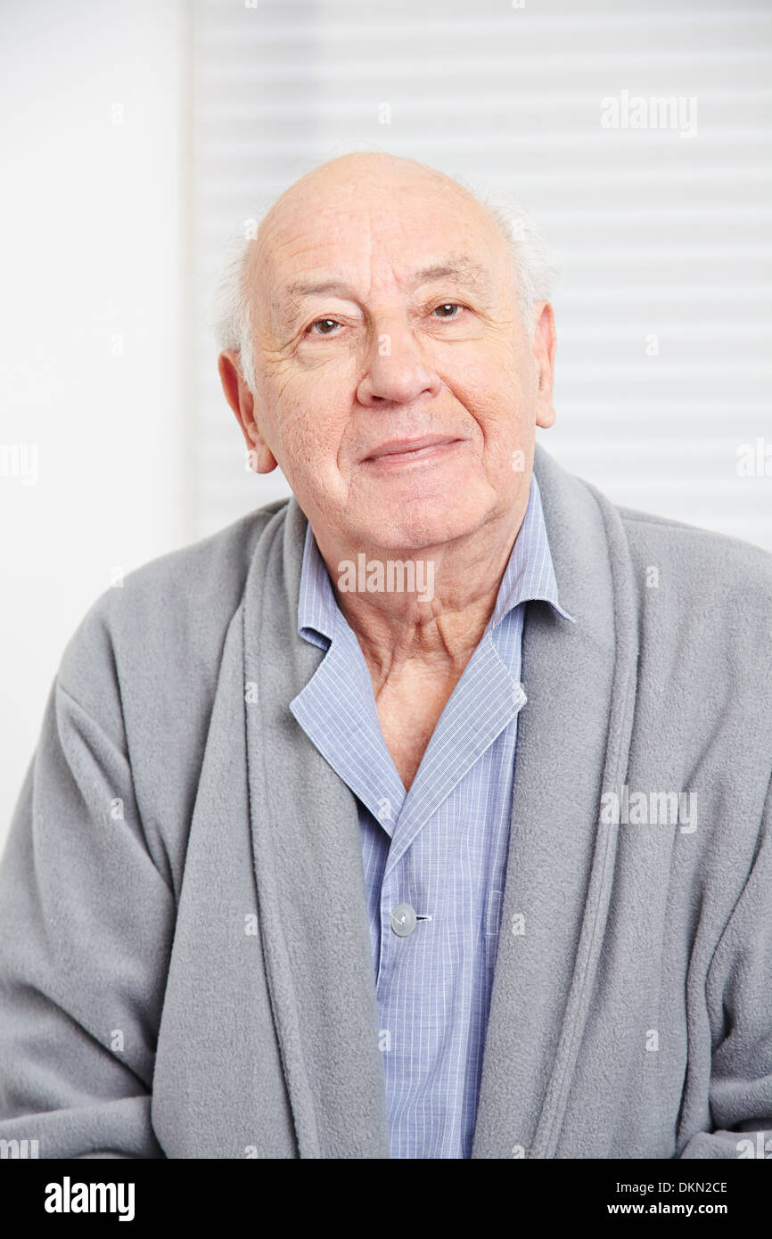 Face of an smiling old man in a retirement home Stock Photo - Alamy