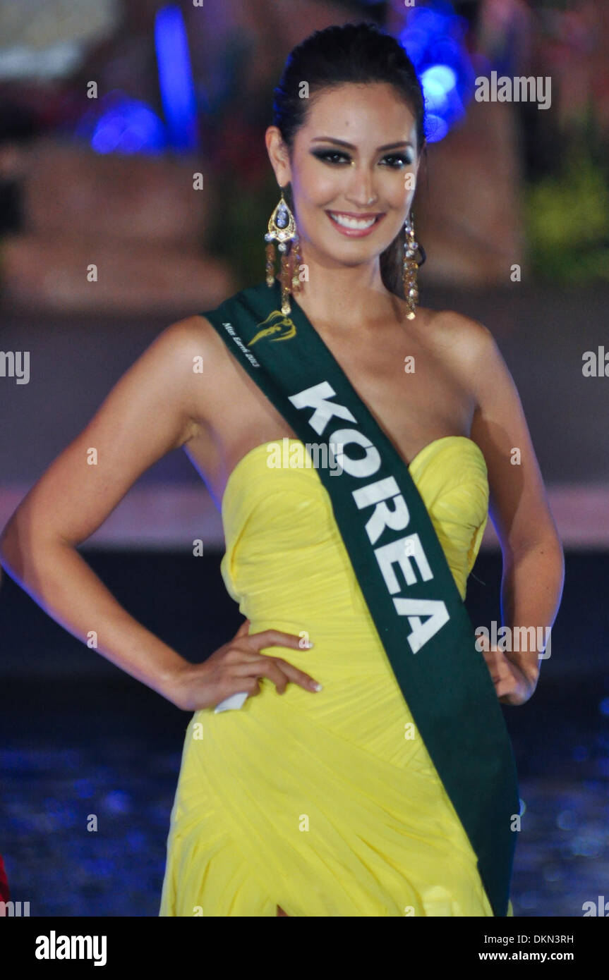 Miss earth philippines hi-res stock photography and images - Alamy