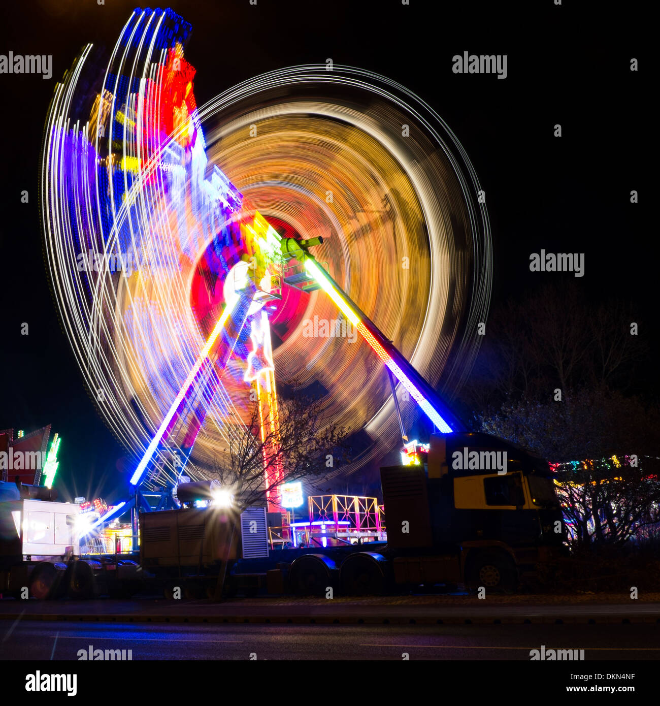 Lights at a fairground hi-res stock photography and images - Alamy