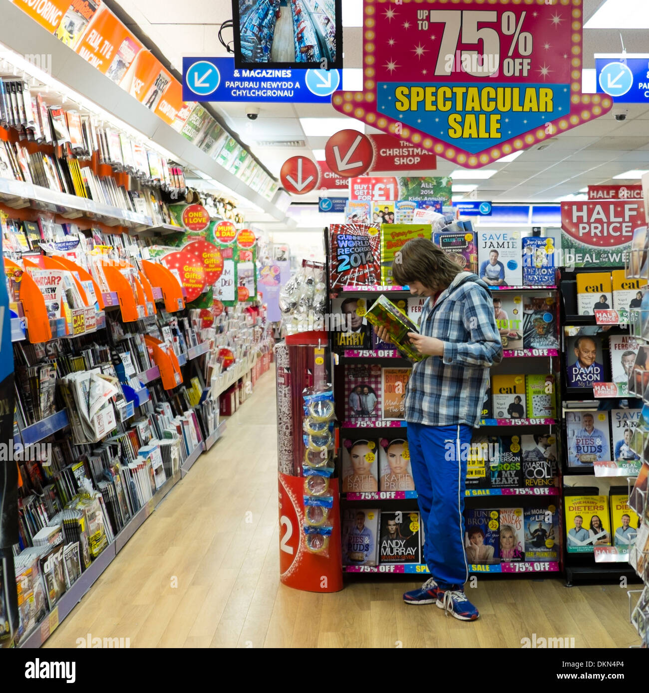Newsagent Shop Stock Photos & Newsagent Shop Stock Images - Alamy