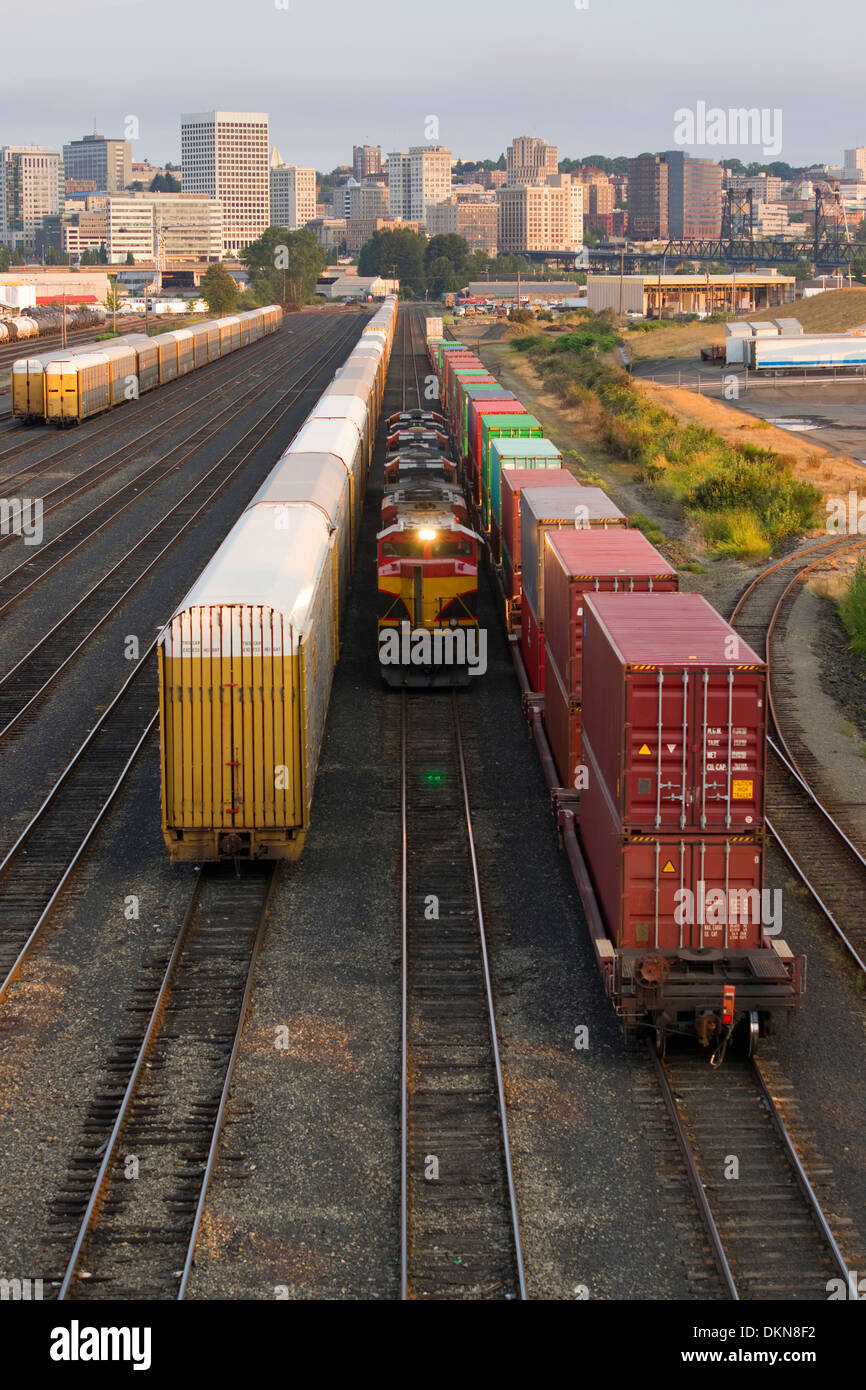 Railway goods yards hi-res stock photography and images - Alamy
