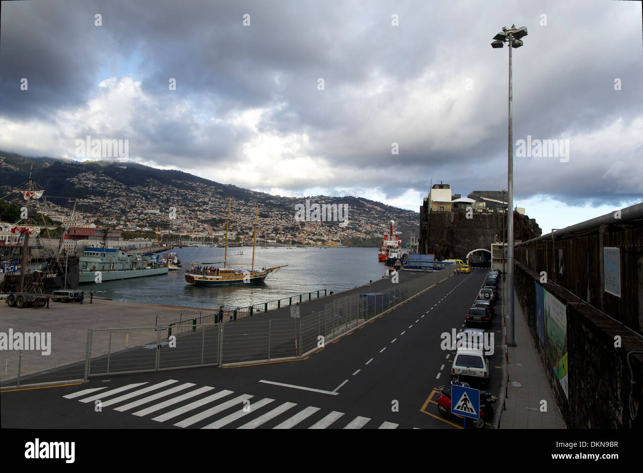 Funchal port hi-res stock photography and images - Alamy