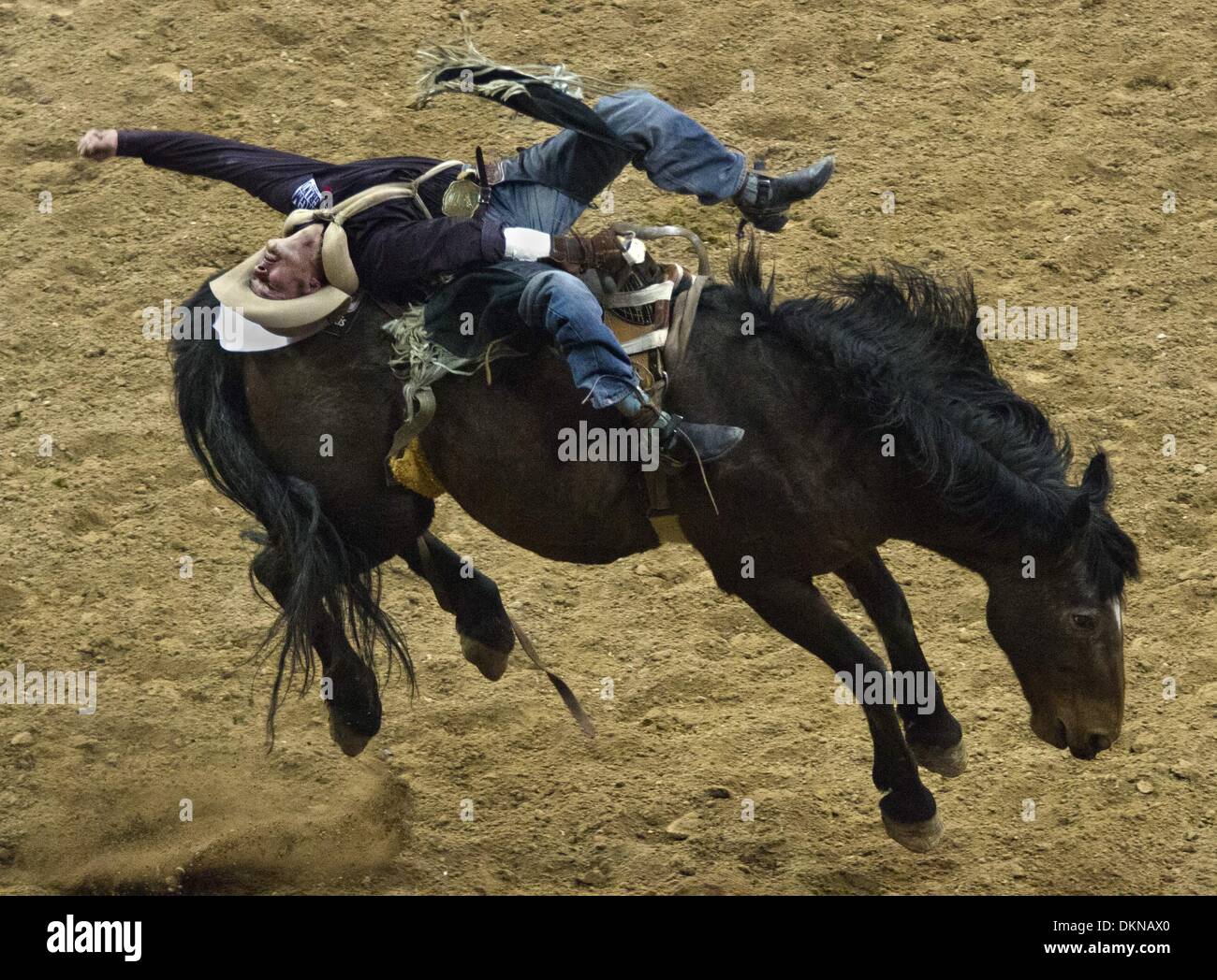 Las Vegas, Nevada, USA. 7th Dec, 2013. Bareback rider Will Lowe is ...