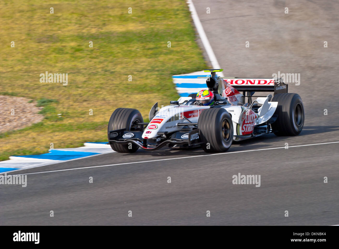 Enrique Bernoldi of Bar Honda F1 races on training session Stock Photo ...
