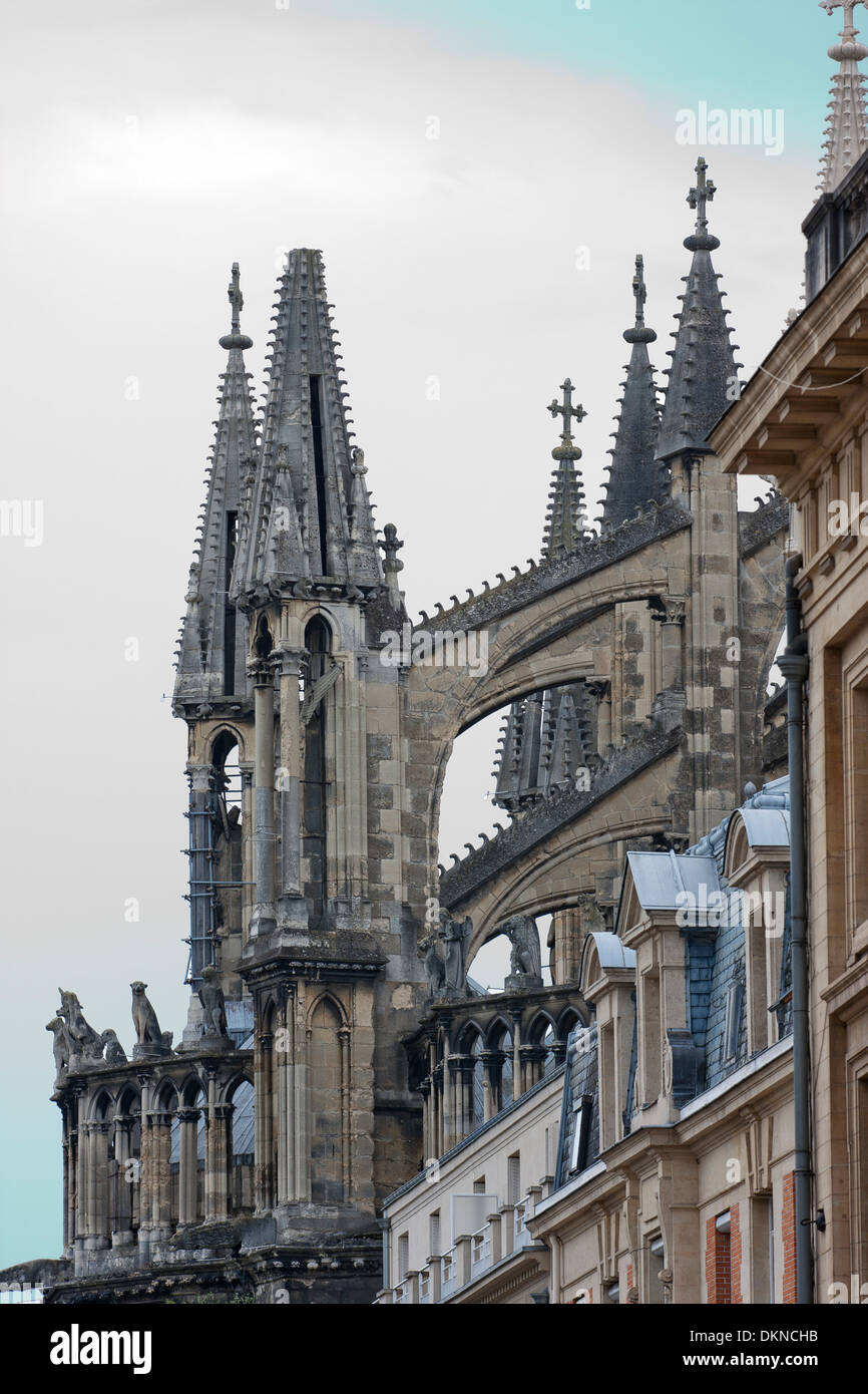 Arch architecture buttress cathedral hi-res stock photography and ...
