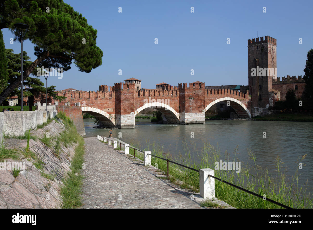 The scaliger Castelvecchio Bridge, Verona, Italy Stock Photo - Alamy
