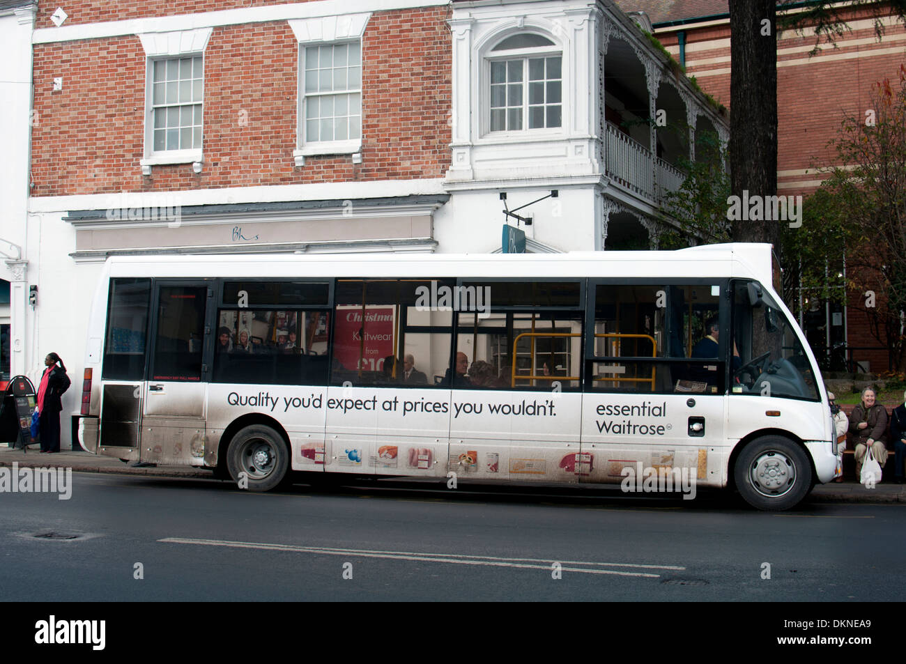 333 bus hi-res stock photography and images - Alamy