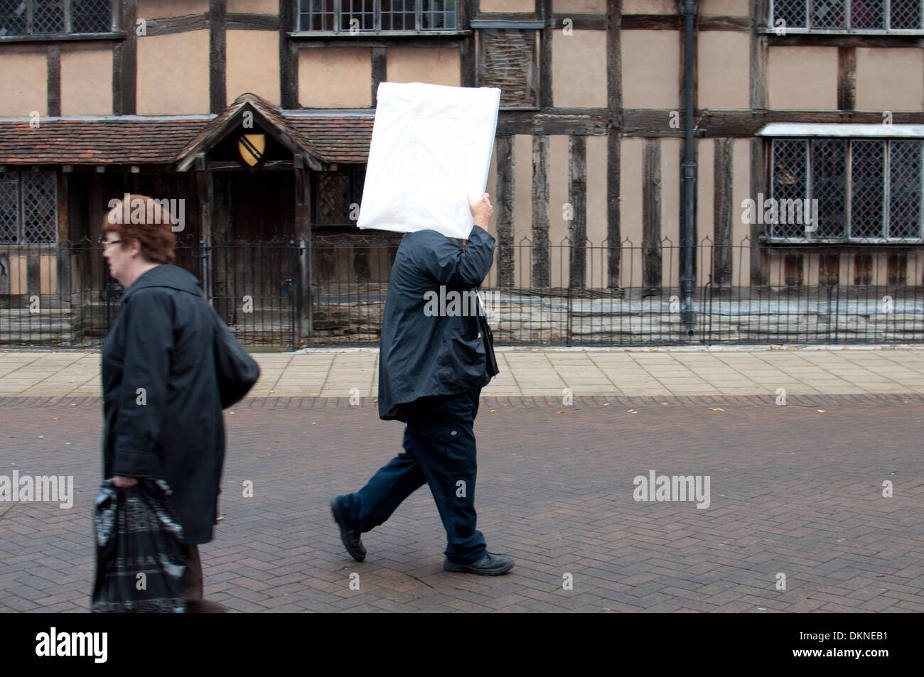 Obscuring face hi-res stock photography and images - Alamy