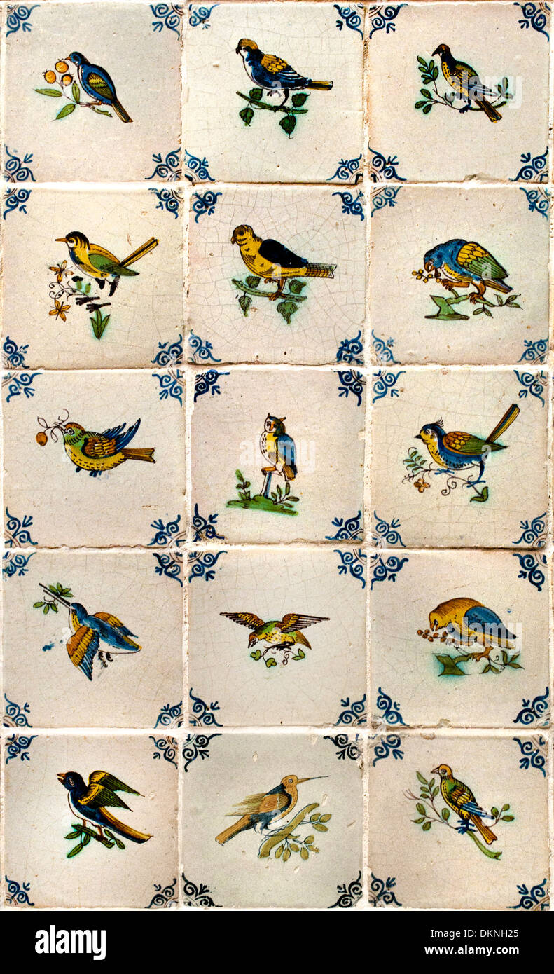 Delft tile bird hi-res stock photography and images - Alamy