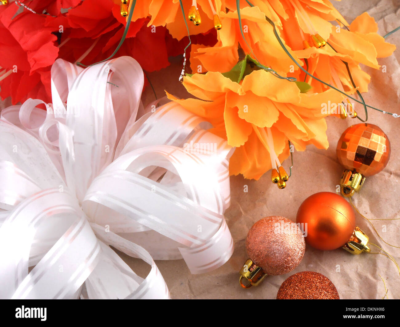 White balls hi-res stock photography and images - Alamy