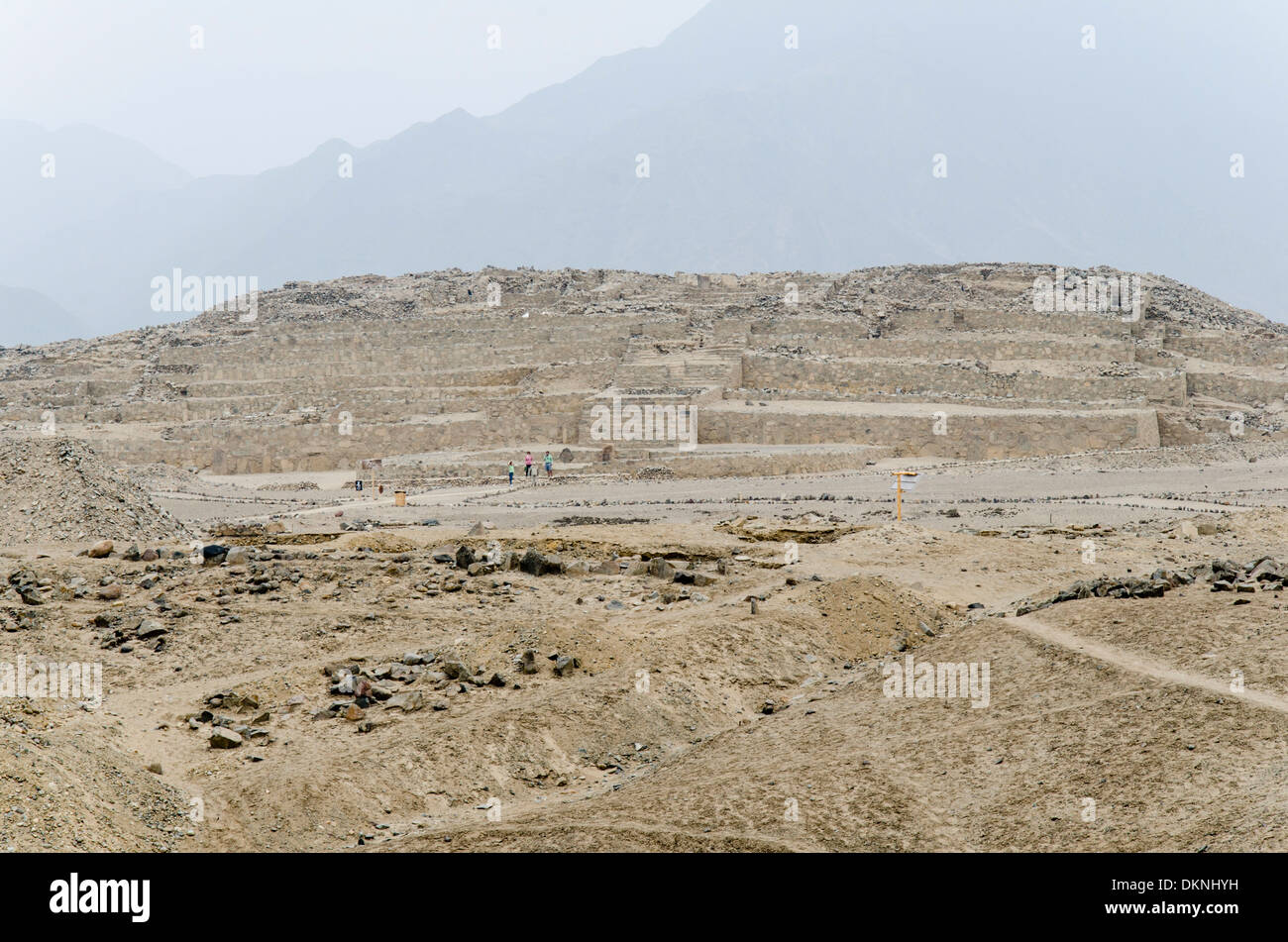 Caral ( 2600 BCE and 2000 BCE) the most ancient city of the Americas ...