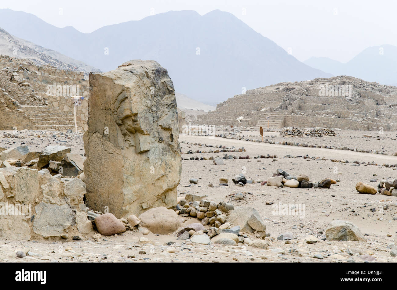 Caral ( 2600 BCE and 2000 BCE) the most ancient city of the Americas ...