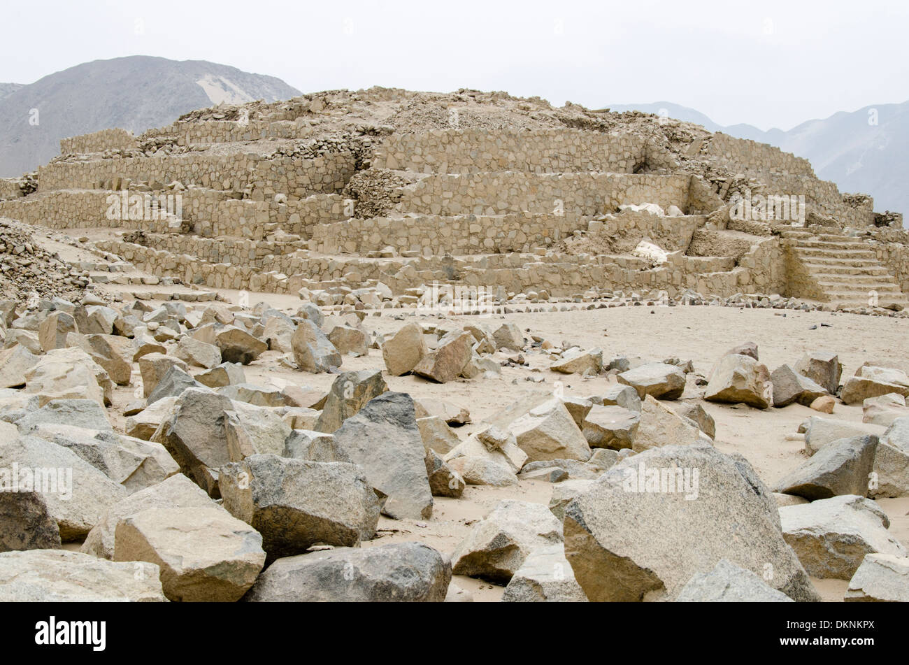 Caral ( 2600 BCE and 2000 BCE) the most ancient city of the Americas ...