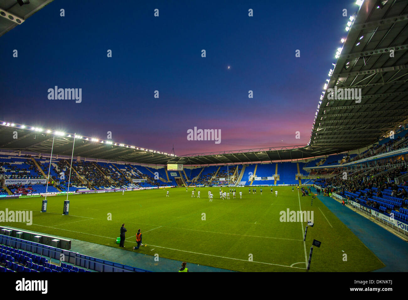 Reading stadium general hi-res stock photography and images - Alamy