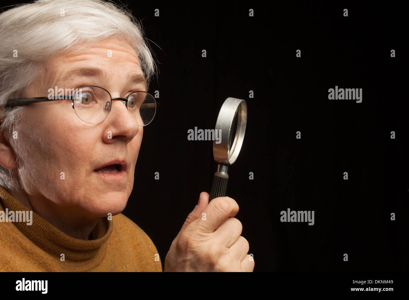 Inspect inspection surprise eye hi-res stock photography and images - Alamy