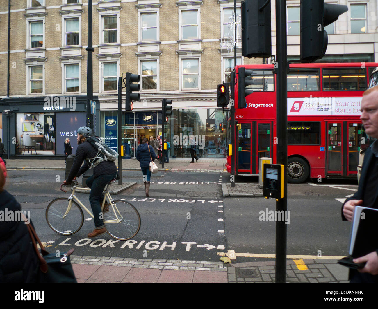 London bus pedestrian crossing hi-res stock photography and images - Alamy