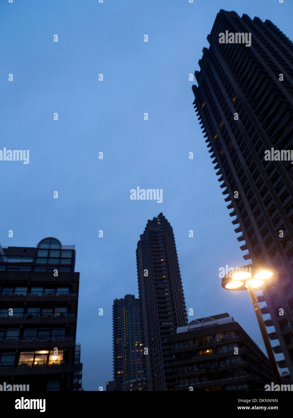 1960s tower block in london hi-res stock photography and images - Alamy