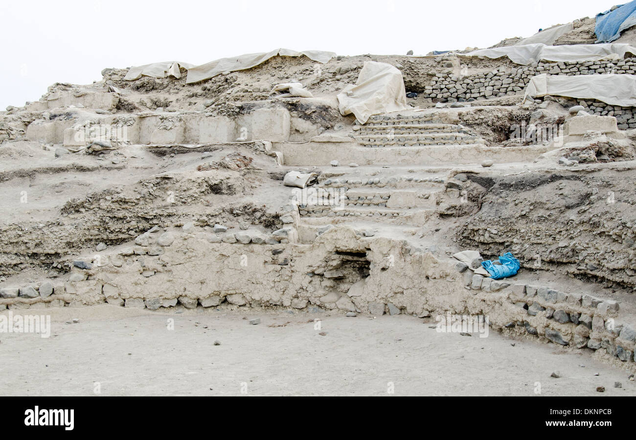 Vichama port of Caral ( 2600 BCE and 2000 BCE) the most ancient city of ...