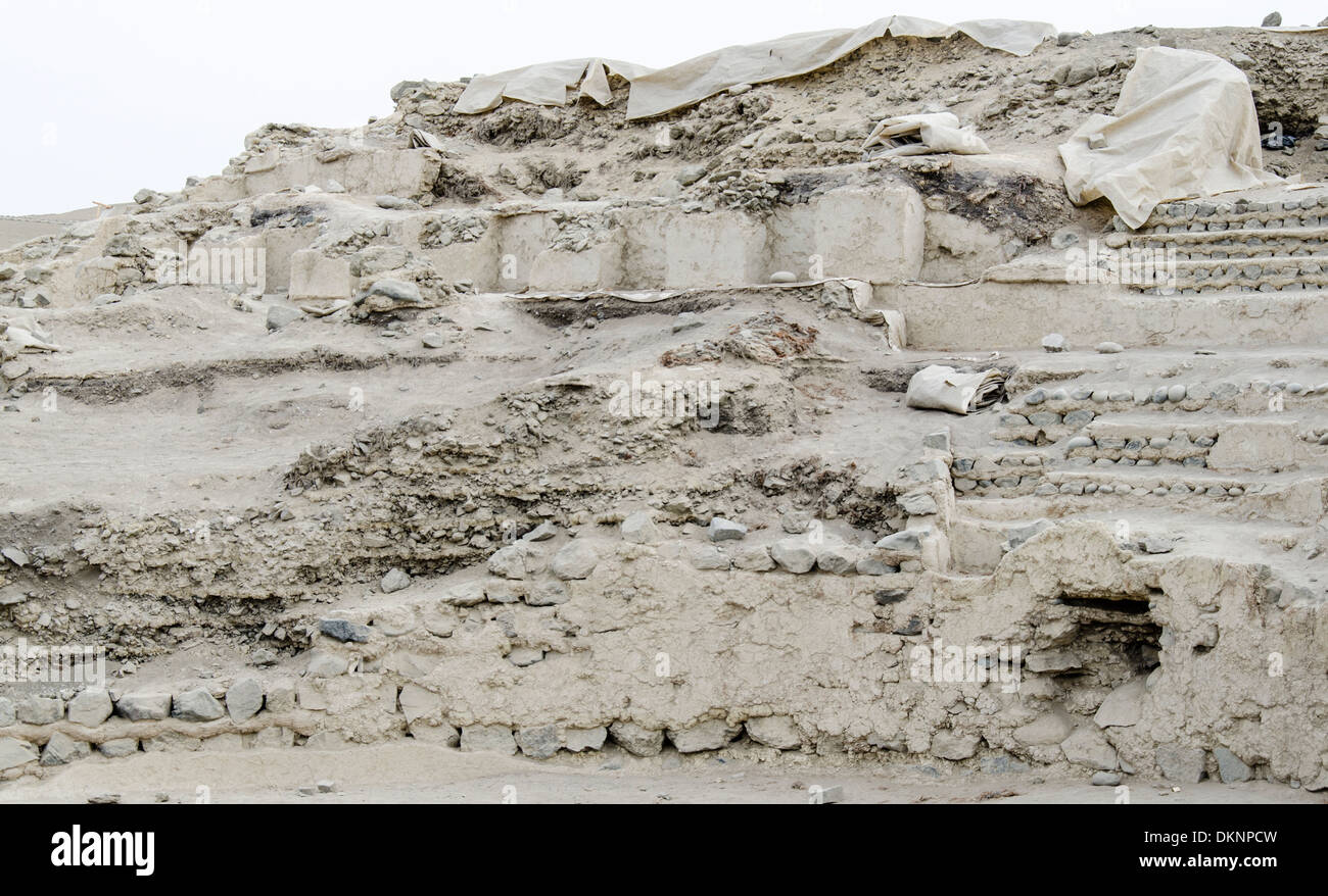 Vichama port of Caral ( 2600 BCE and 2000 BCE) the most ancient city of ...