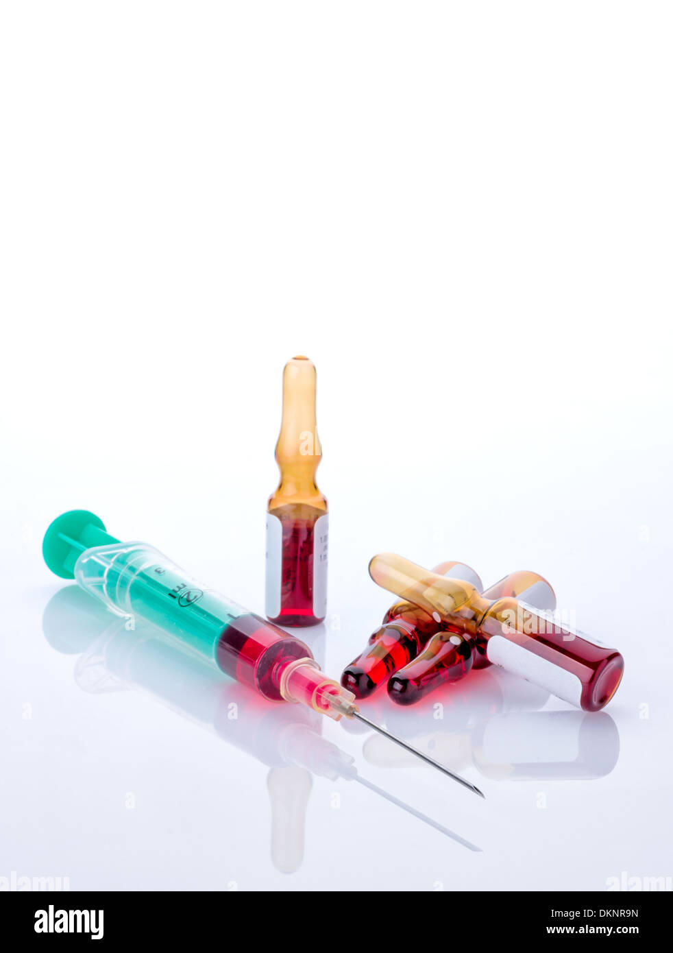 Syringe with glass vials Stock Photo - Alamy