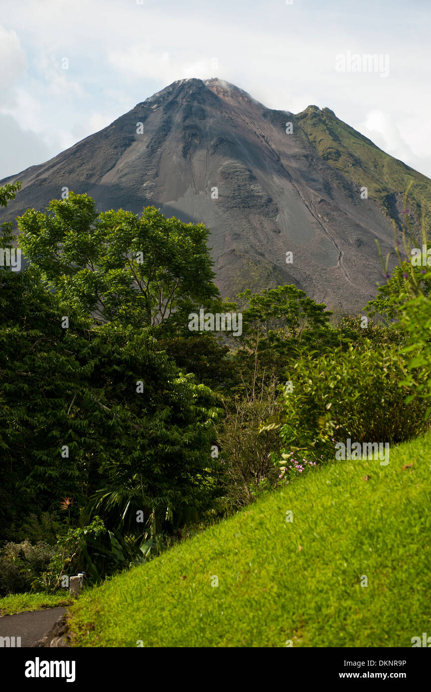South side of Costa Rica's active Arenal Volcano Stock Photo - Alamy