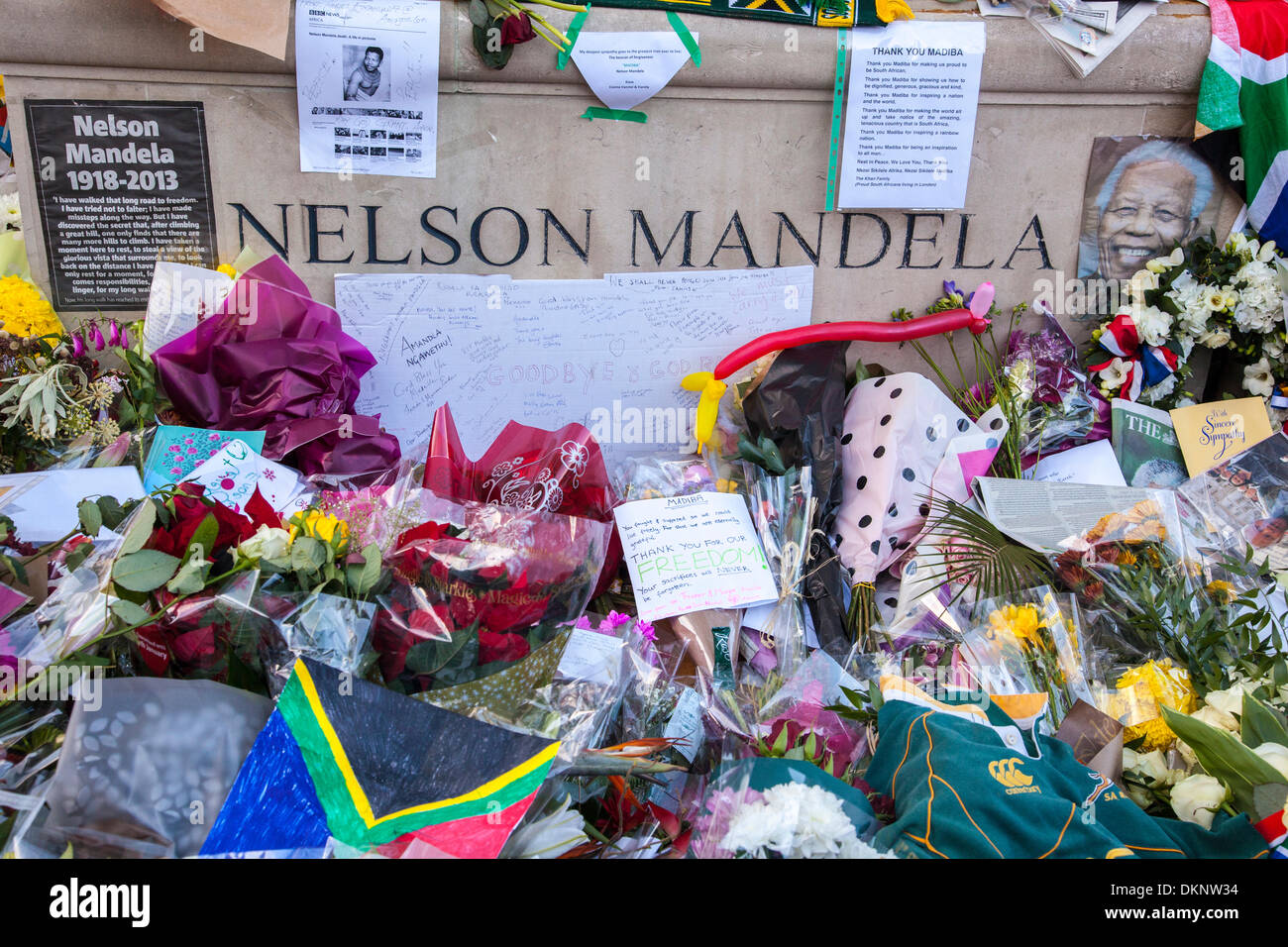 Nelson mandela death hi-res stock photography and images - Alamy