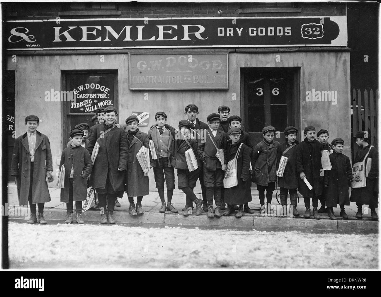 Child newspaper delivery hi-res stock photography and images - Alamy