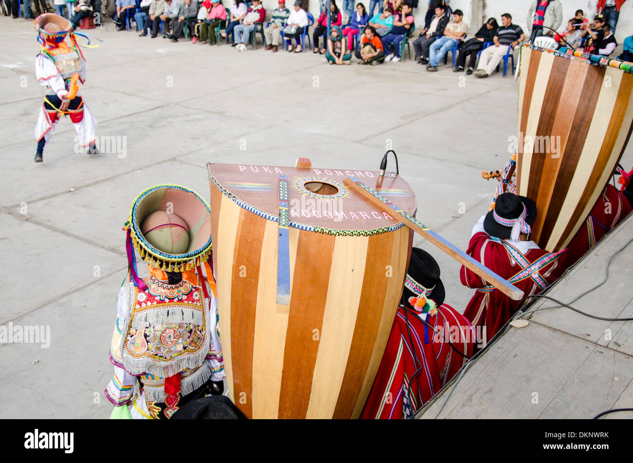 Scissors dance peru hi-res stock photography and images - Alamy