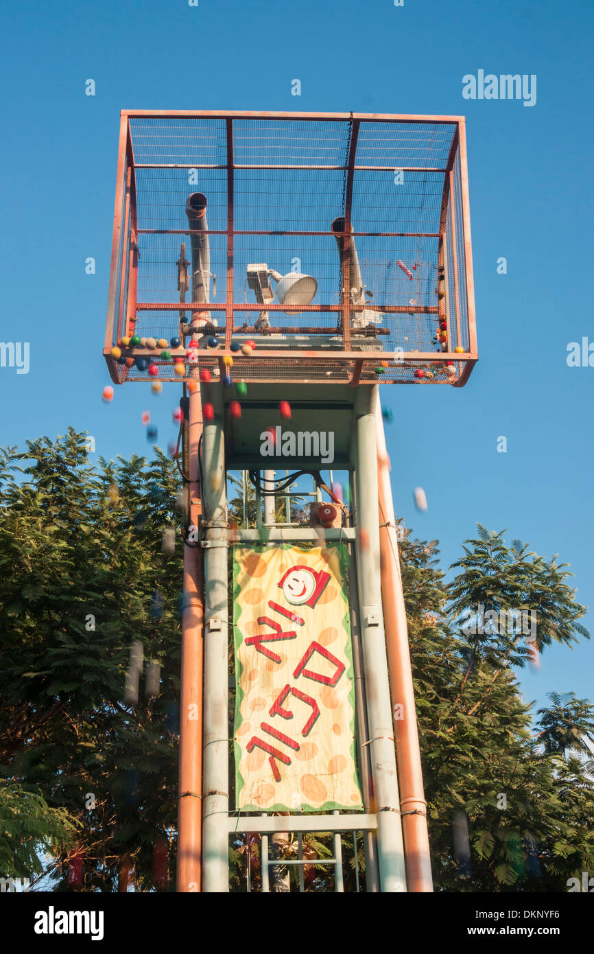Sponge Throwing High Resolution Stock Photography and Images - Alamy