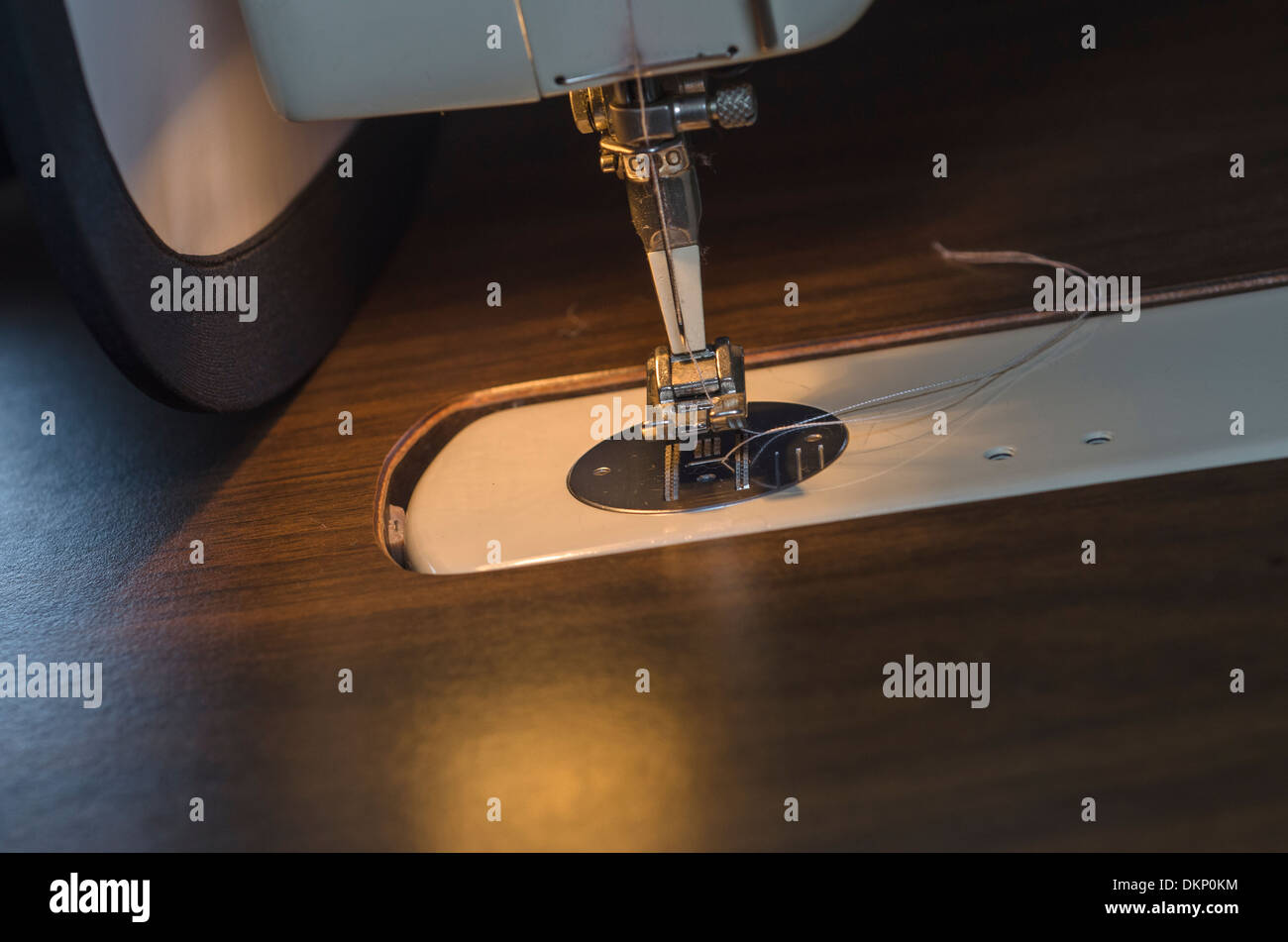 Hand sew hi-res stock photography and images - Alamy